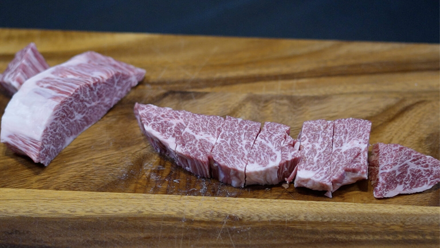 The Complete Guide to Harami (Skirt Steak) | Wagyu Yakiniku Kuro5